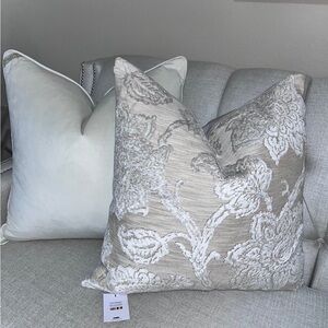 Caldeira | Accents | Nwt Caldeira Damask Design Decorative Pillows Read ...